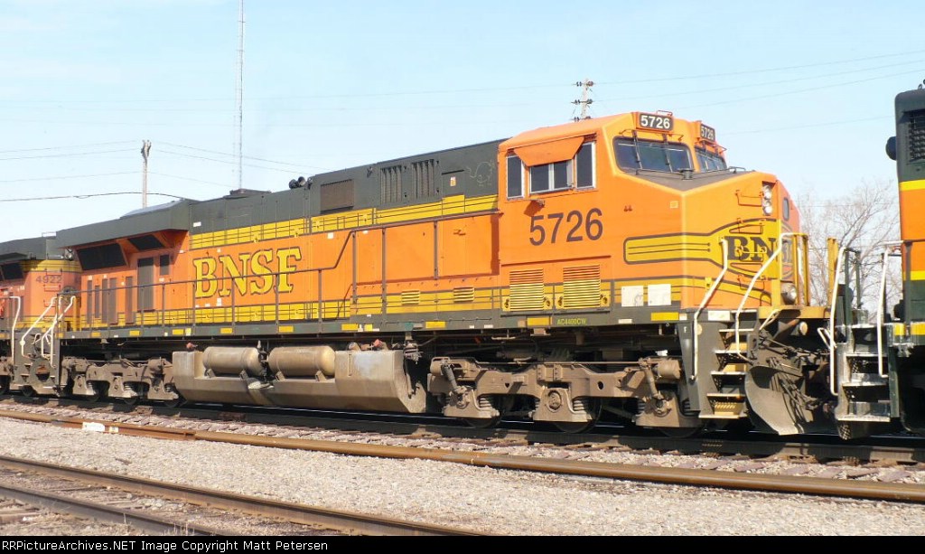 BNSF 5726